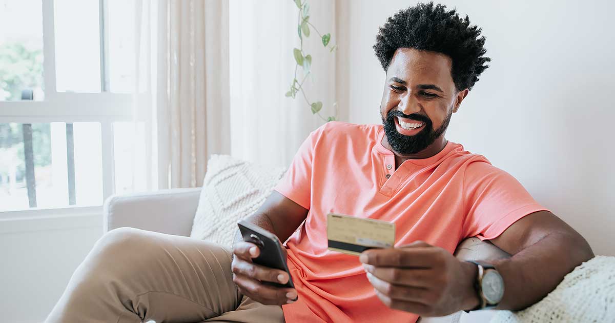 Choosing the Right Credit Card for Teachers: Rewards and Cash Back