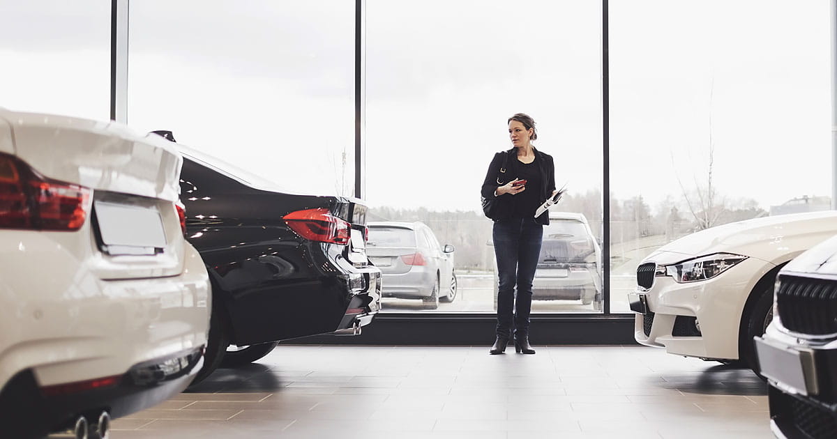 Research Tools to Find Teacher Discounts on Cars